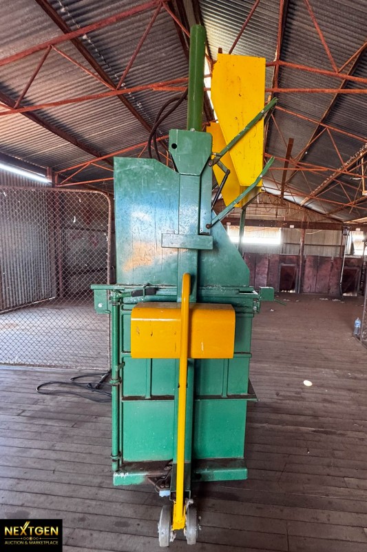 TPW Wool Press in Excellent Condition | NextGen Auctions & Marketplace