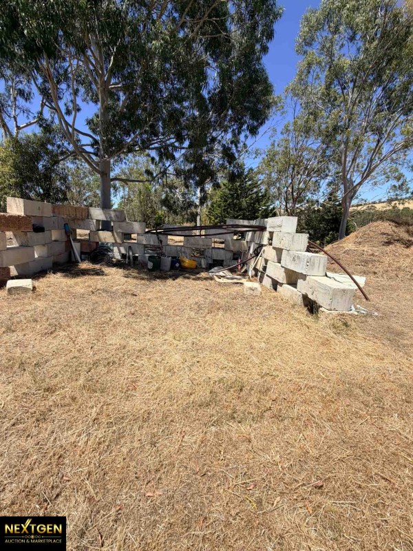 45 x Concrete/Limestone blocks Online Auction | NextGen Auctions ...