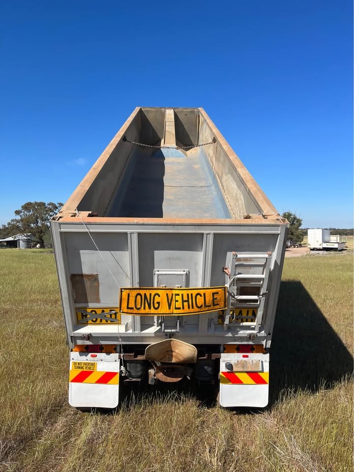 2010 Hercules tipping dog trailer | NextGen Auctions & Marketplace