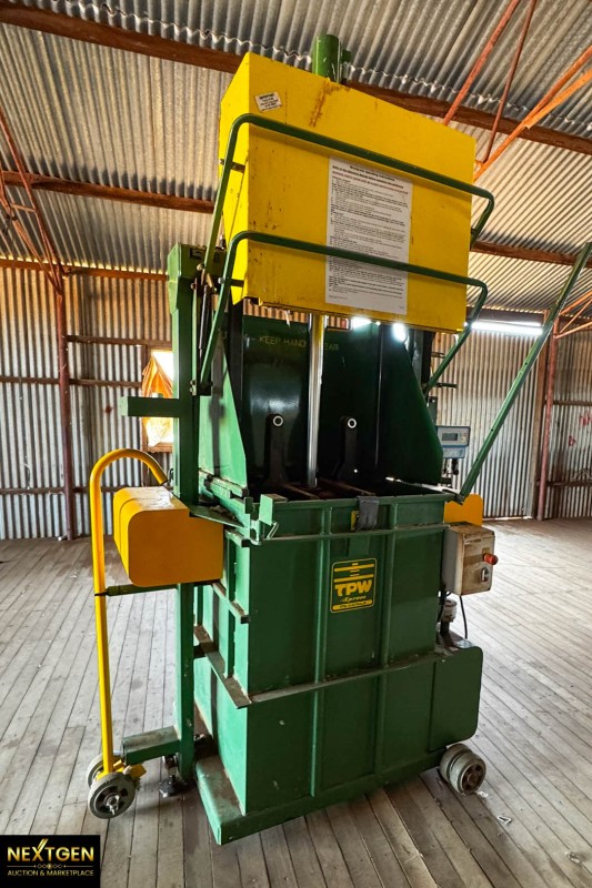 TPW Wool Press in Excellent Condition | NextGen Auctions & Marketplace